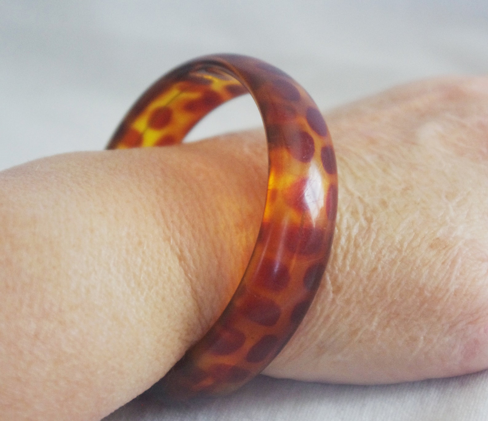 Vintage Bangle Bracelet: Spotted Tortoiseshell Tortoise Shell - Etsy