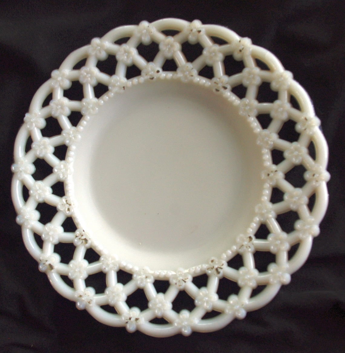 White Milk Glass Lace Edge Plate: Flowers 7 3/8 Early - Etsy