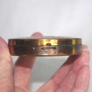 Vintage Powder Compact: Vintage REX Fifth Avenue Gold W/ Etched Flowers ...