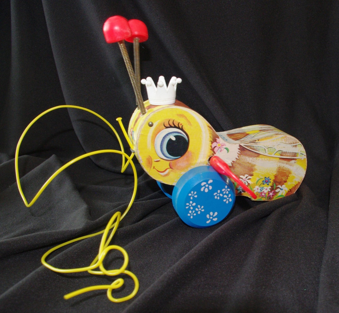 Fisher Price "queen Buzzy Bee" Wooden Pull Toy #444 1970s - Etsy