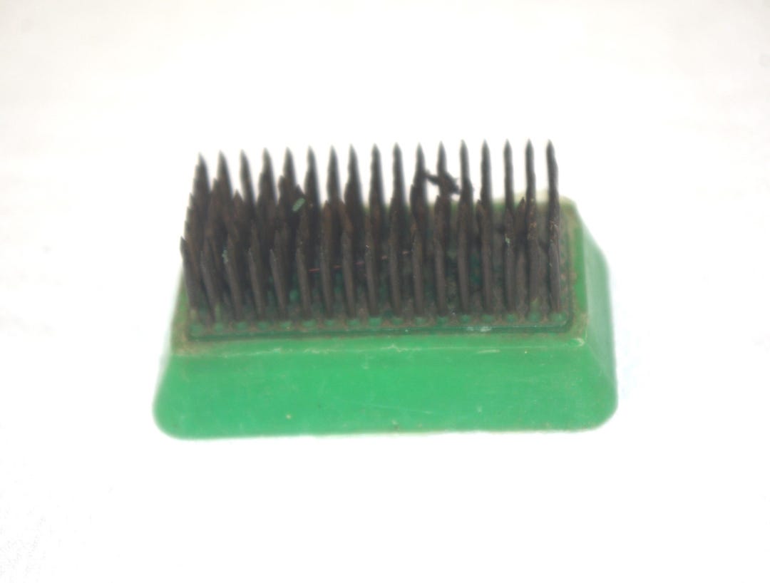 Vintage Flower Holder / Frog: Small Green Hard Plastic / Pin / Needle ...