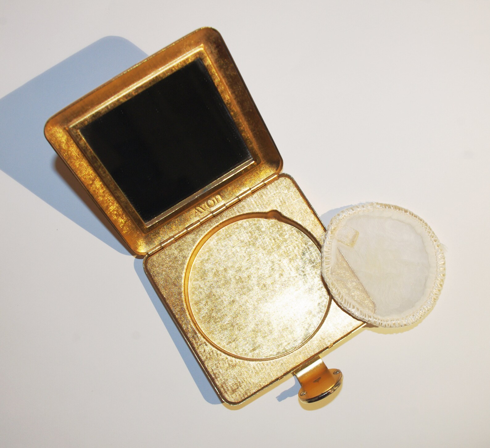 Vintage Powder Compact: Avon Gold imperial Jewel Brushed Gold ...