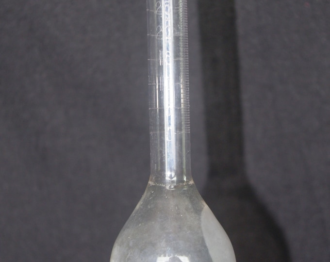 Vintage Etched Volumetric Flask / Beaker: Flat Bottom Long Neck ...