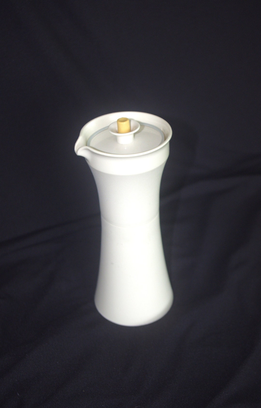 Vintage Tupperware: Salad Dressing Container / Cruet, #1246-15, off ...