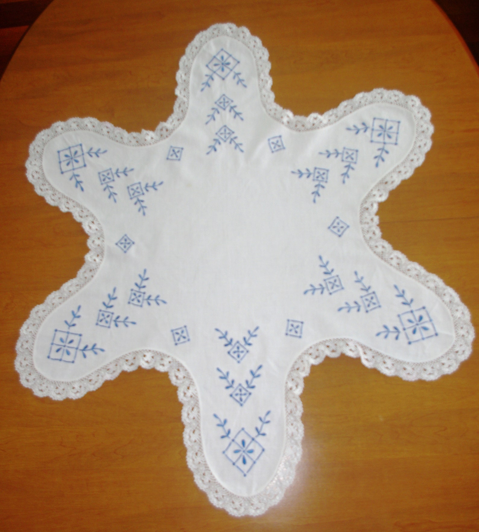 Vintage Hand Embroidered Table Topper / Doily: 1950s Blue - Etsy