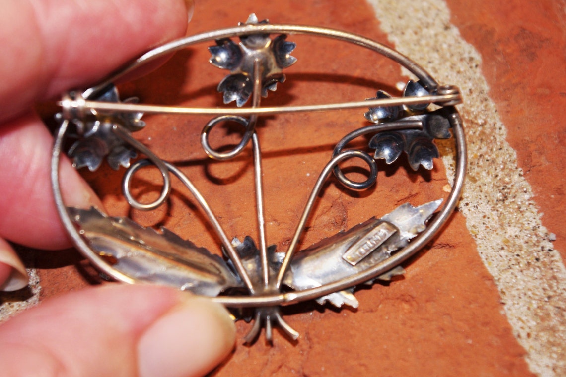 Vintage Sterling Silver Pin / Brooch: Ornate Flowers & Oval - Etsy