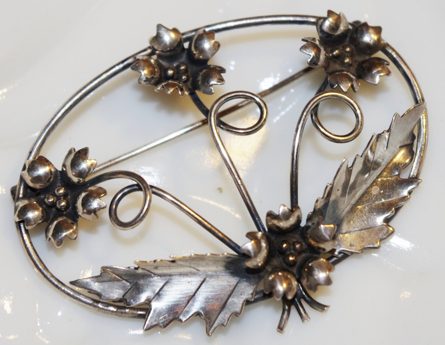 Vintage Sterling Silver Pin / Brooch: Ornate Flowers & Oval | Etsy