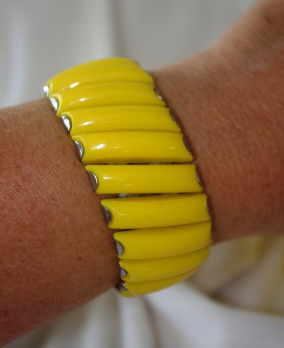 Yellow Lucite Expander / Expandable / Expansion Brace… - Gem
