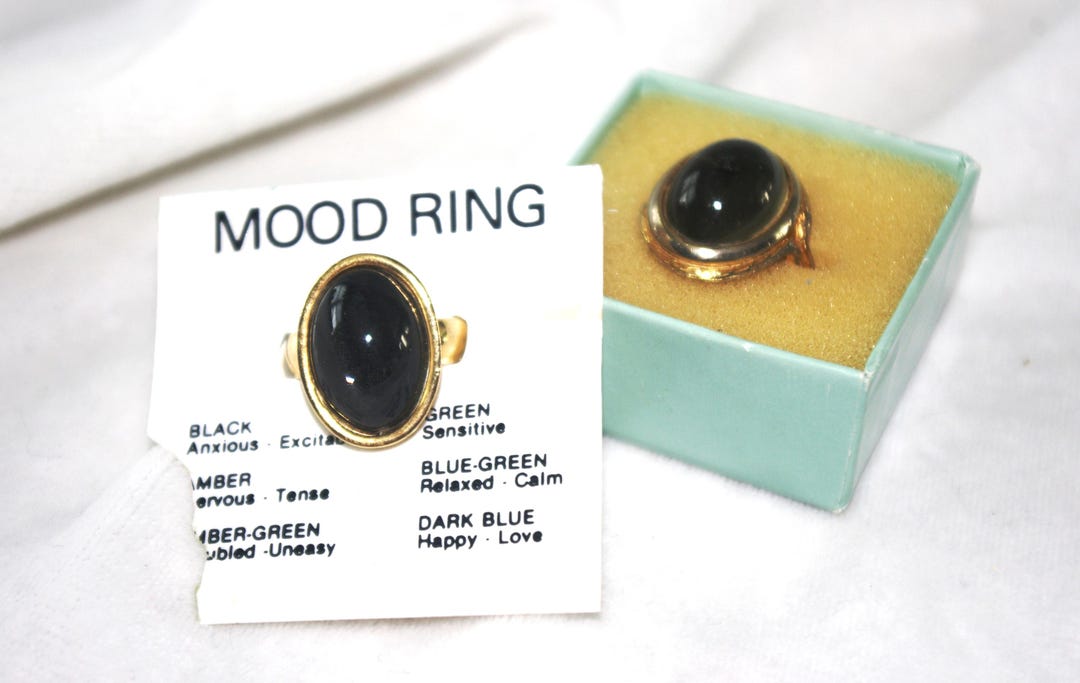 2 Vintage Rings: 1970s / 70s Mood Ring on Original Card / in Original ...