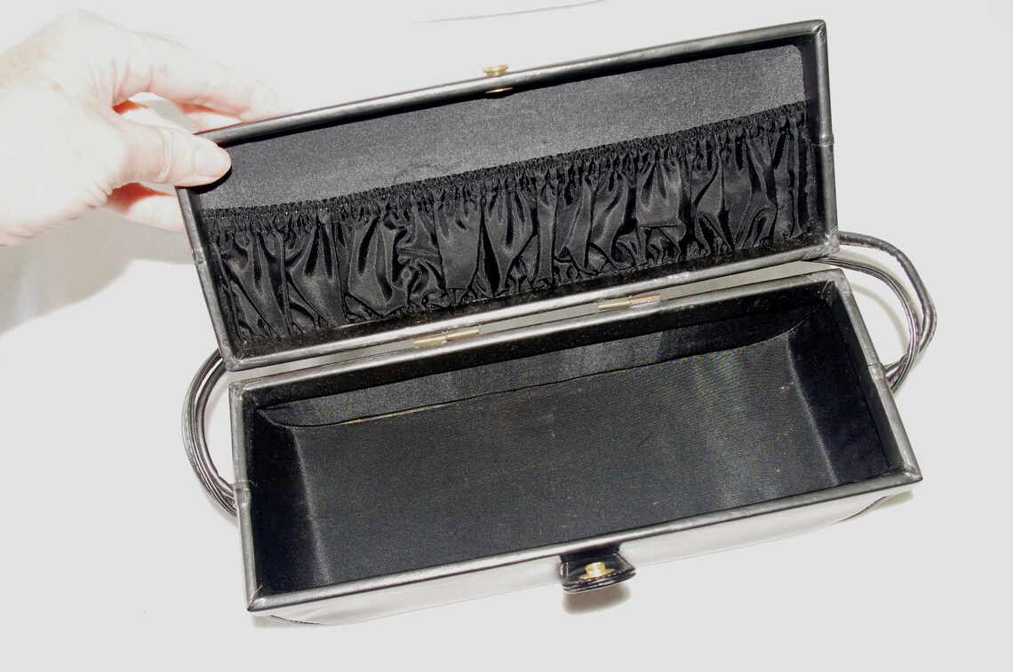 Vintage Handbag / Purse: Gunmetal / Pewter / Pearl Gray Box, 1960s ...