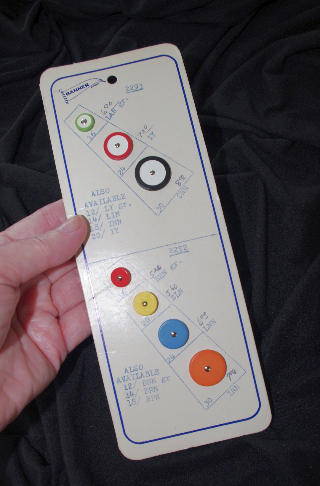 Vintage Button Card: Salesman Sample "banner" Round Plastic Shank ...