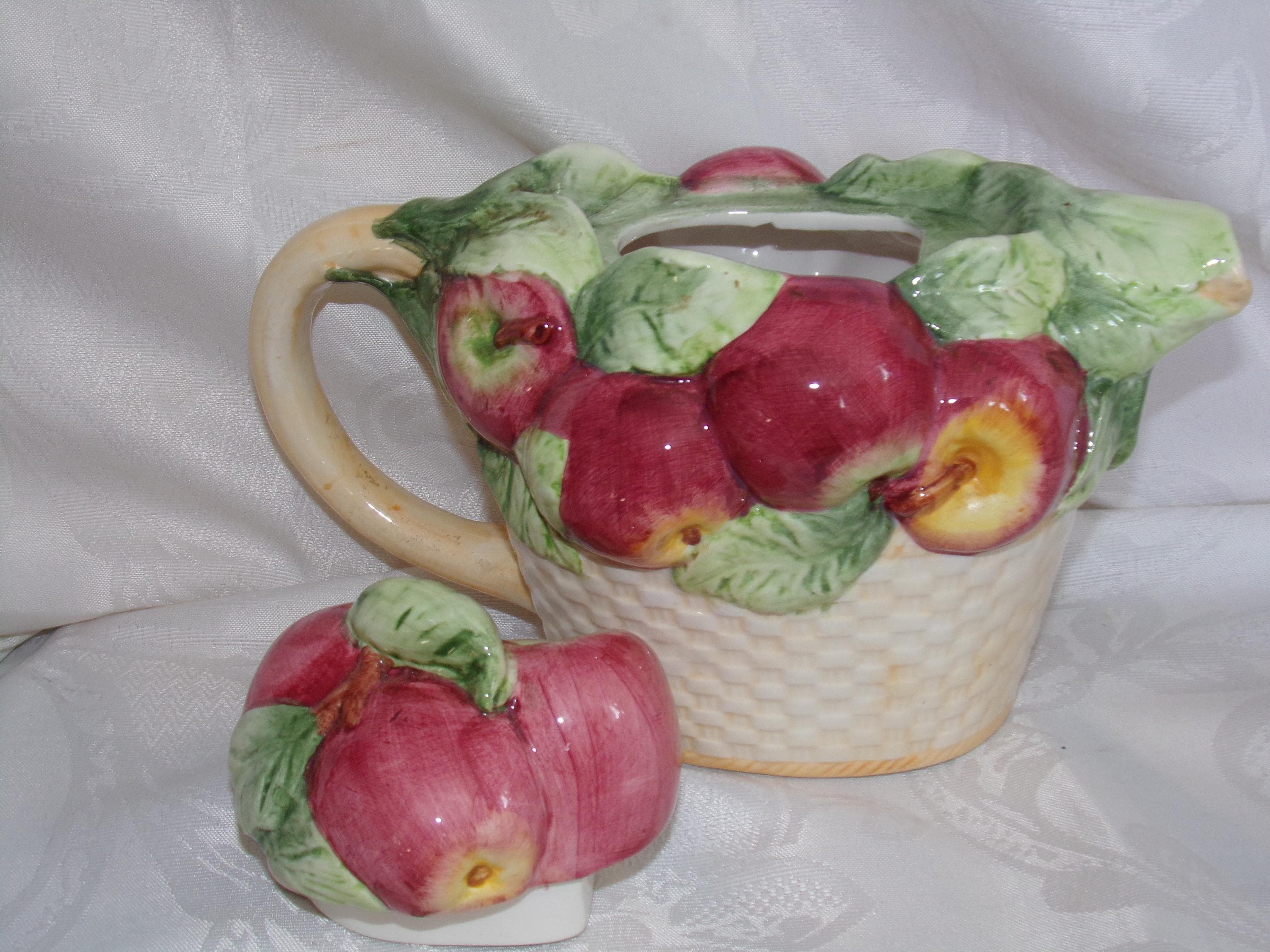 Retro Vintage Tea Pot / Apple and Basket Tea Pot / Rare Porcelain Apple ...