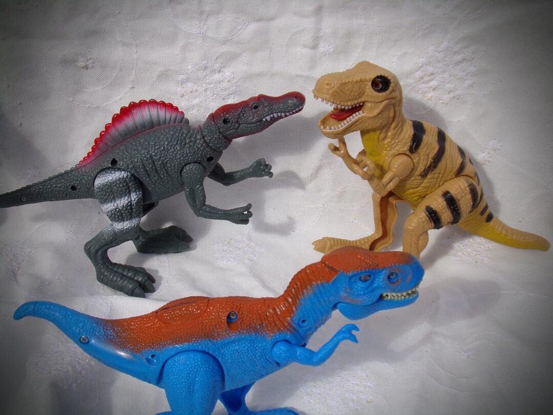 Vintage Dinosaurs / Set of 3 Voice Dinosaurs / Rare Red Box Toy ...