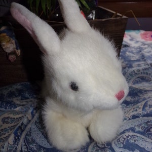 Classic TY Bunny Collection / 1997 White Easter Bunny / Rare TY Bunny ...