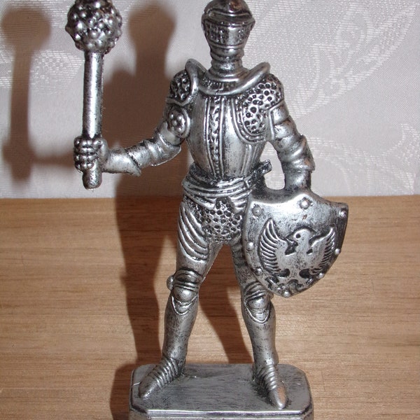 Knight Armor Statue - Etsy