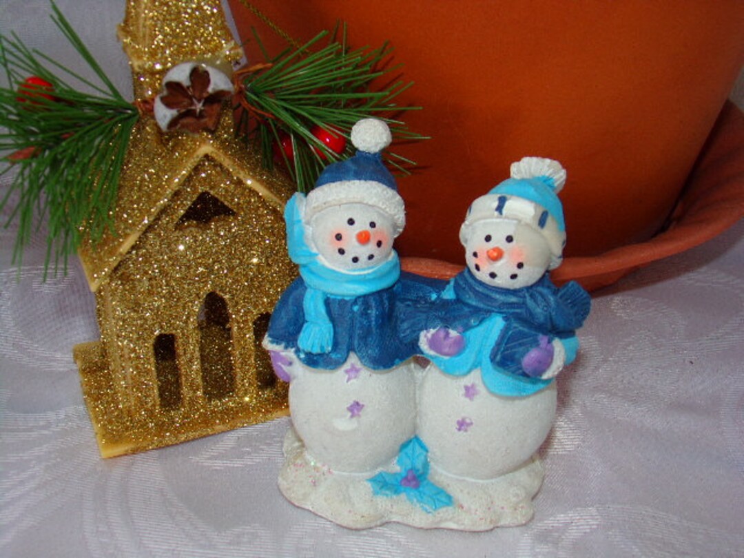 Vintage Snowmen Figurine / Blue & White Snowmen / Winter Decoration S ...