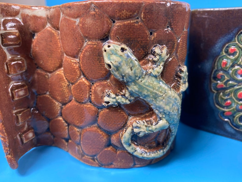 Handcraft, Sculpted Glazed Ceramic Cell Phone Holder, and Lovely ...