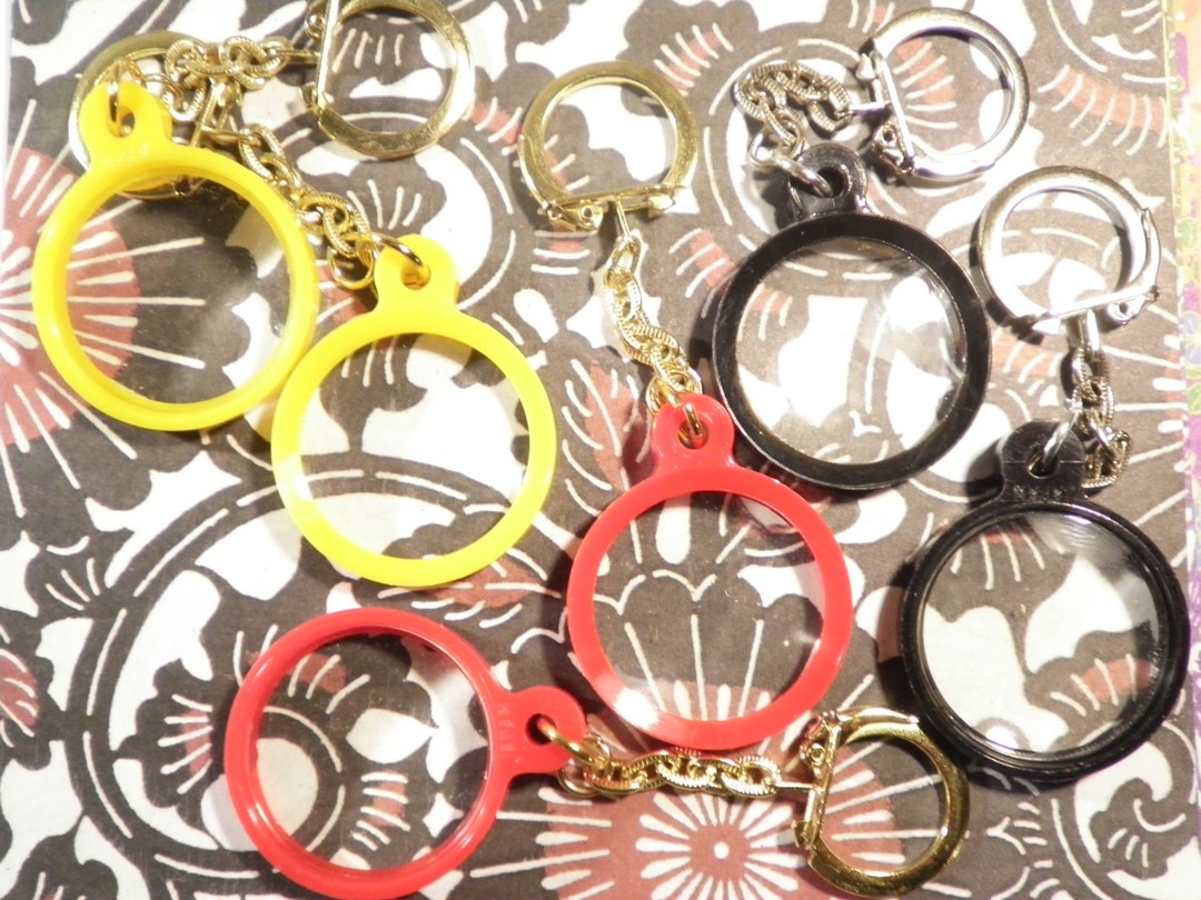 6 Assorted Colors Magnifying Key Chains - Etsy