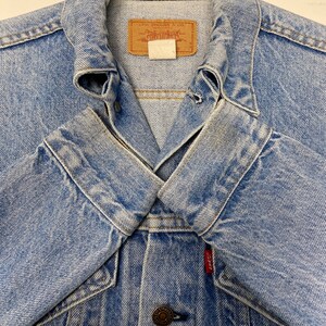 Vintage Levis Denim Jacket in Mid-blue, Made in the USA - XS / Small - Etsy