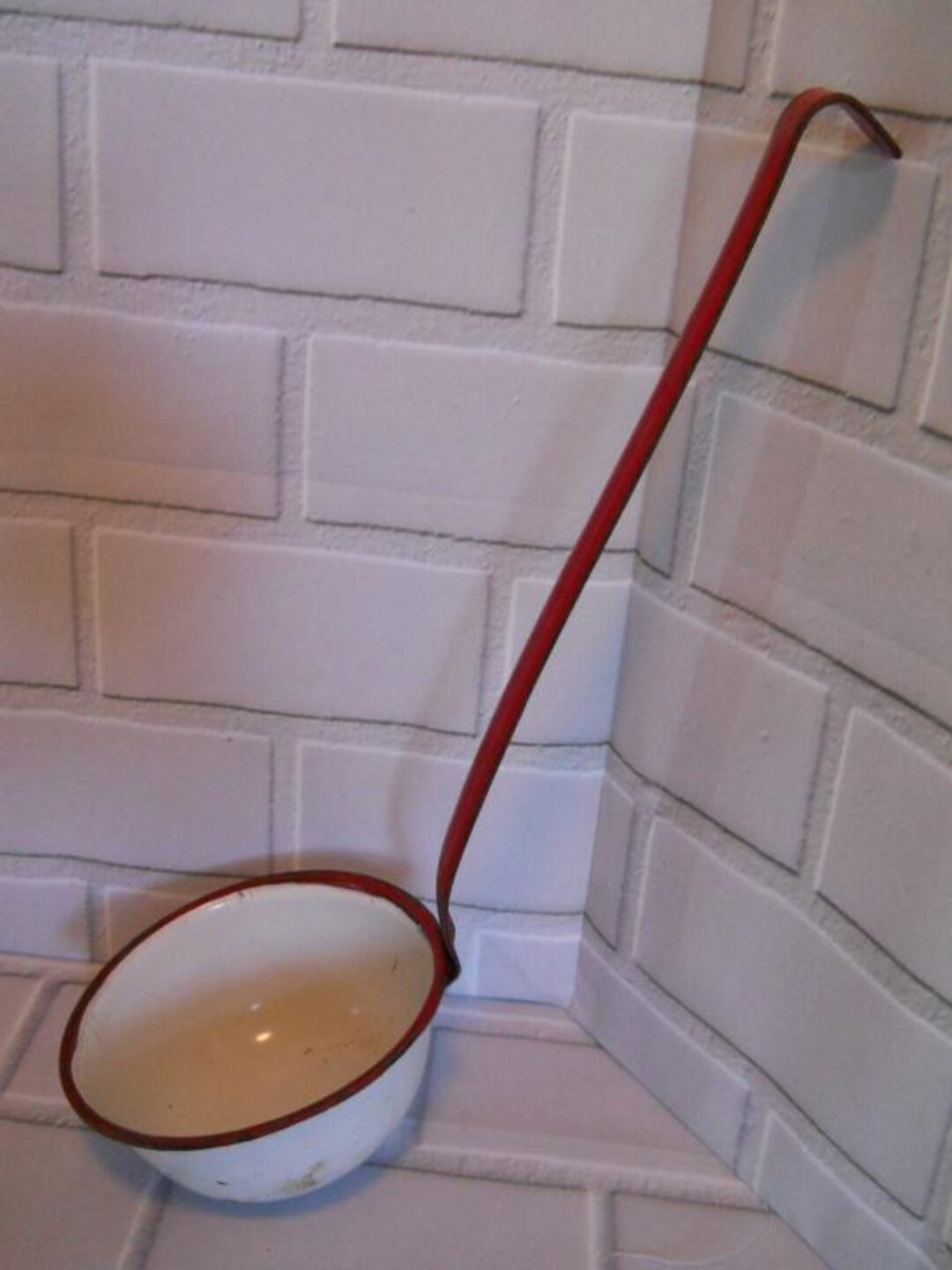 Vintage Enamelware Long Handled Water Dipper or Ladle Red and White ...
