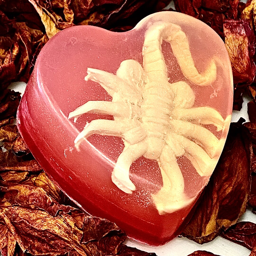 Facehugger Alien Xenomorph Valentines Day Horror Soap - Etsy