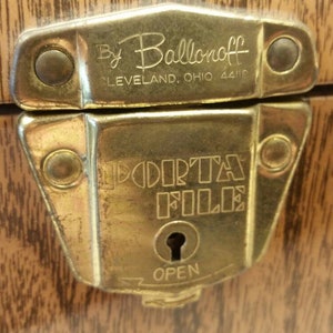 PORTA FILE CHECKBOX Check Box Faux Woodgrain Metal in Great Condition ...