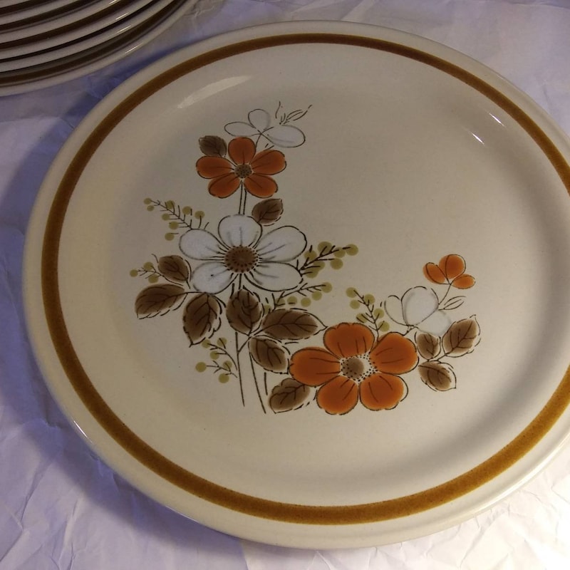 Vintage Floral Plate - Etsy