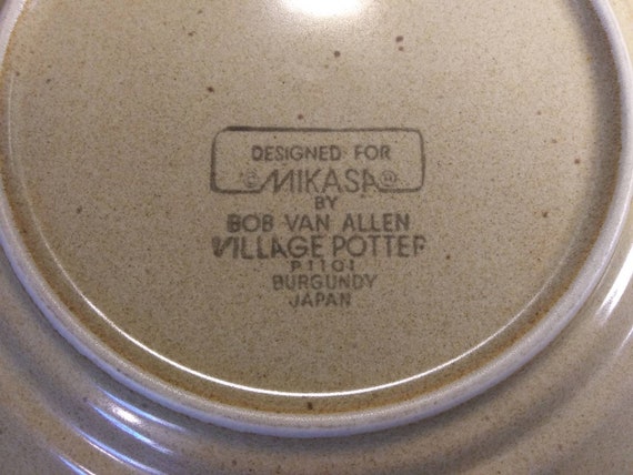 Plates Kitchen & Dining Mikasa Seaside Village Potter by Bob Van Allen ...
