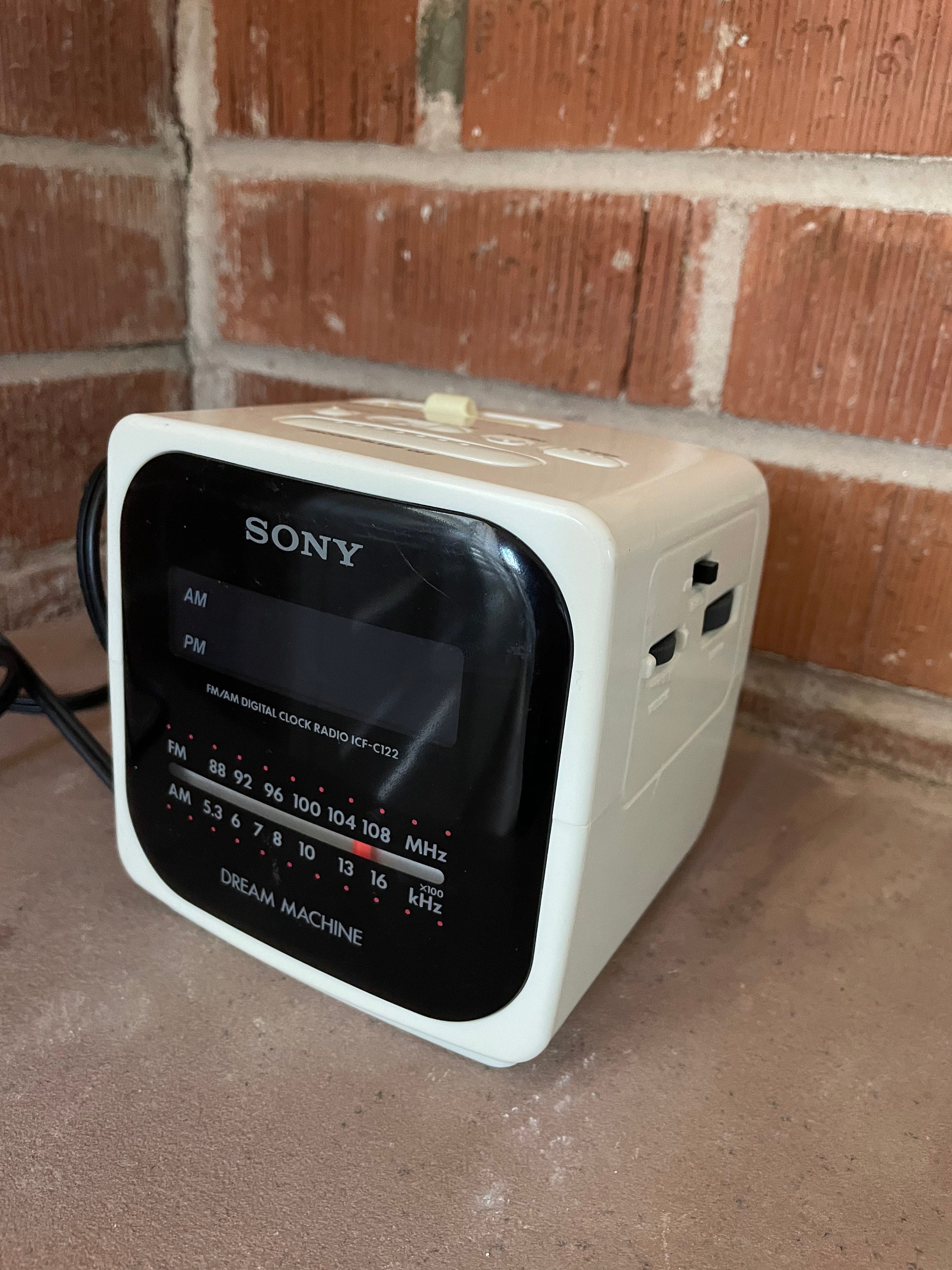 Vintage SONY Dream Machine Clock Radio White Square AM FM Radio Alarm ...