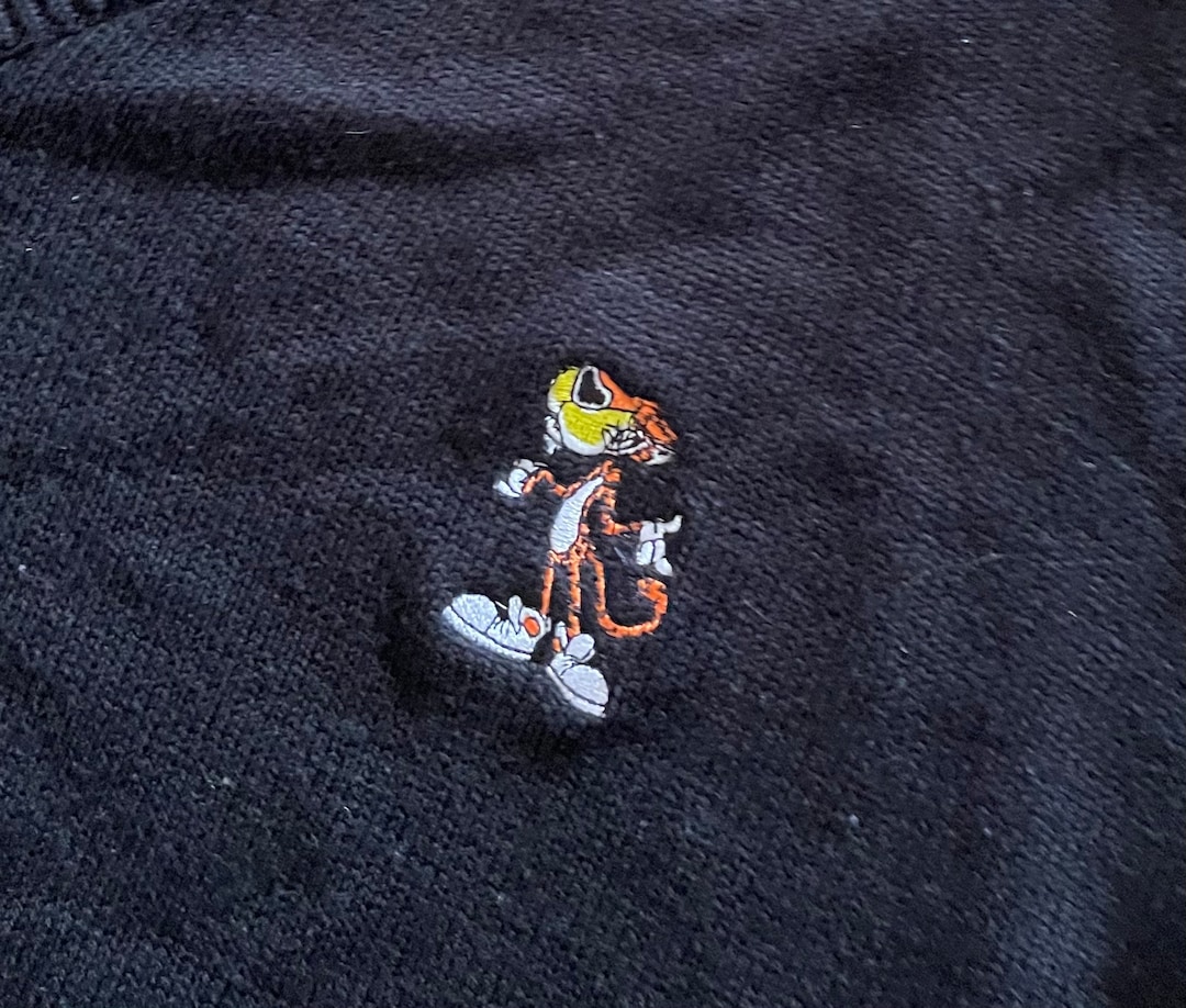 Vintage Chester Cheetah Cheetos Graphic Logo Sweater Chester Cheetah ...
