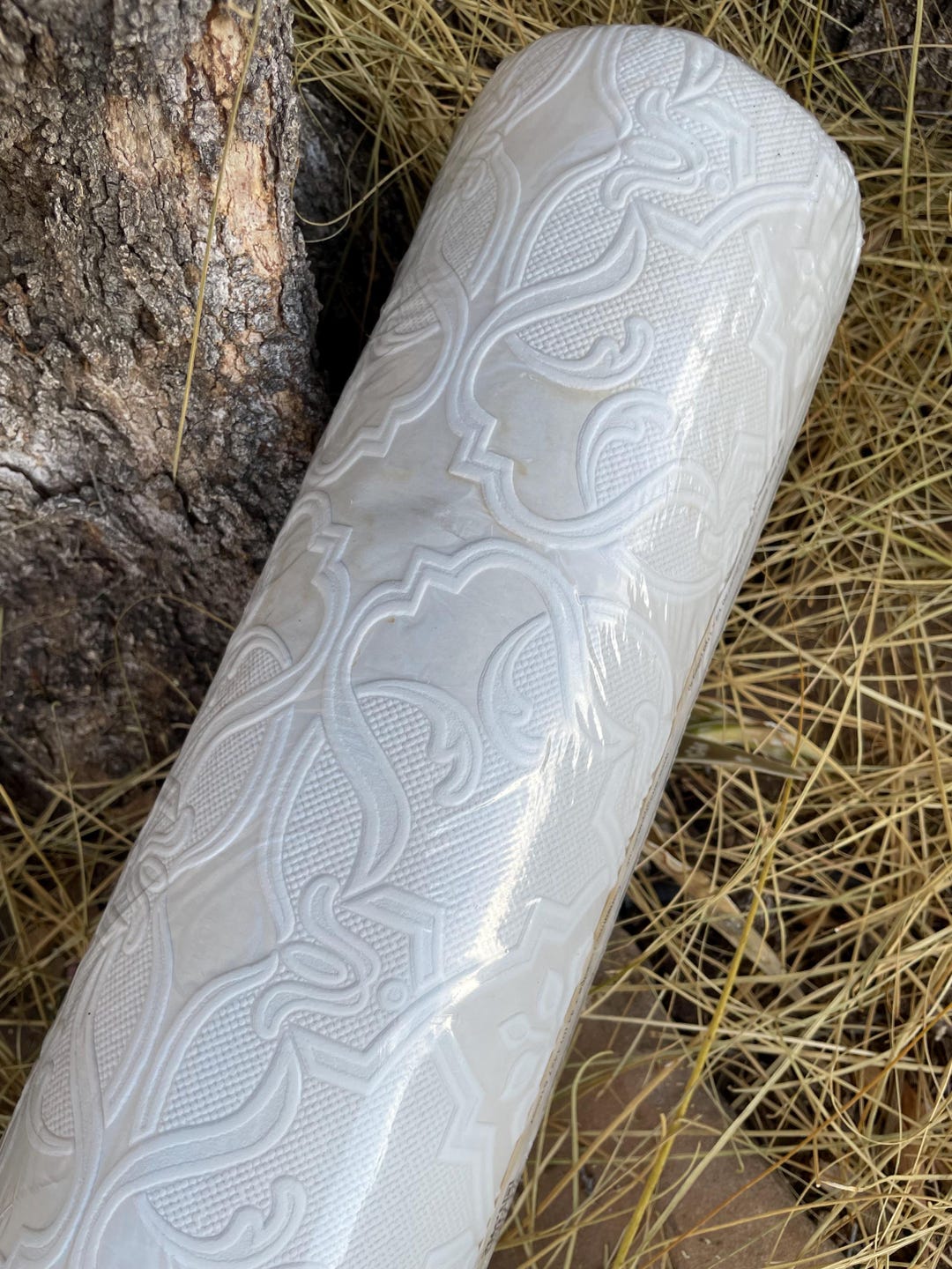 Vintage Embossed Wallpaper Textured Medallion Look Pattern Paintable ...