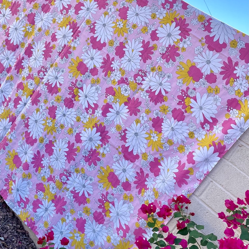 70s Flower Power - Etsy