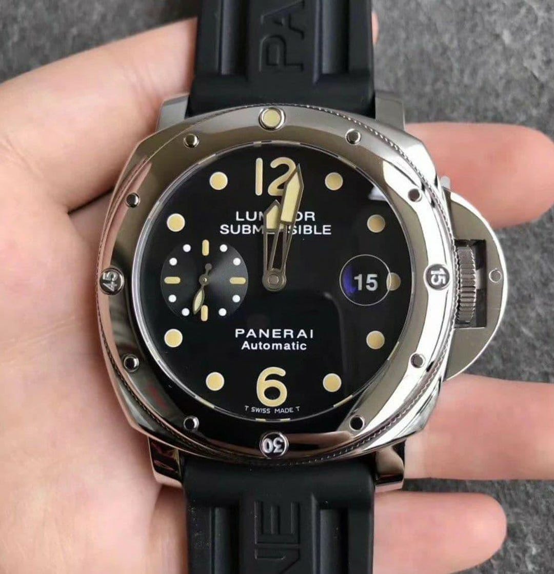 PAM984 Mike Horn Submersible VSF Best Edition Black Dial on Black ...