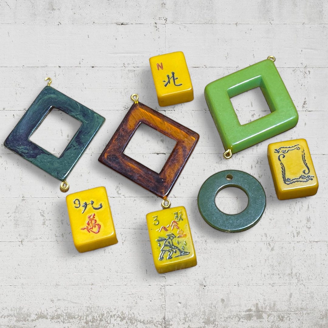 Vintage Bakelite Jewelry Findings Bakelite Pieces, Bakelite Mahjong ...