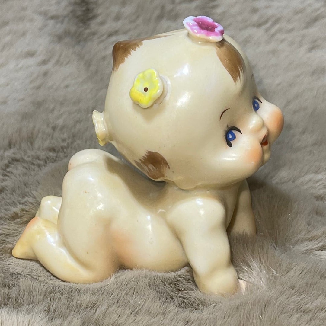 Vintage Crawling Nakey Baby Figurine Flowers Hair Made in Japan Kitsch ...