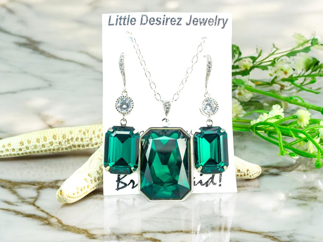 Green Pearl Earrings With Necklace and Shiny Bracelet | Crystal Jewelry ...