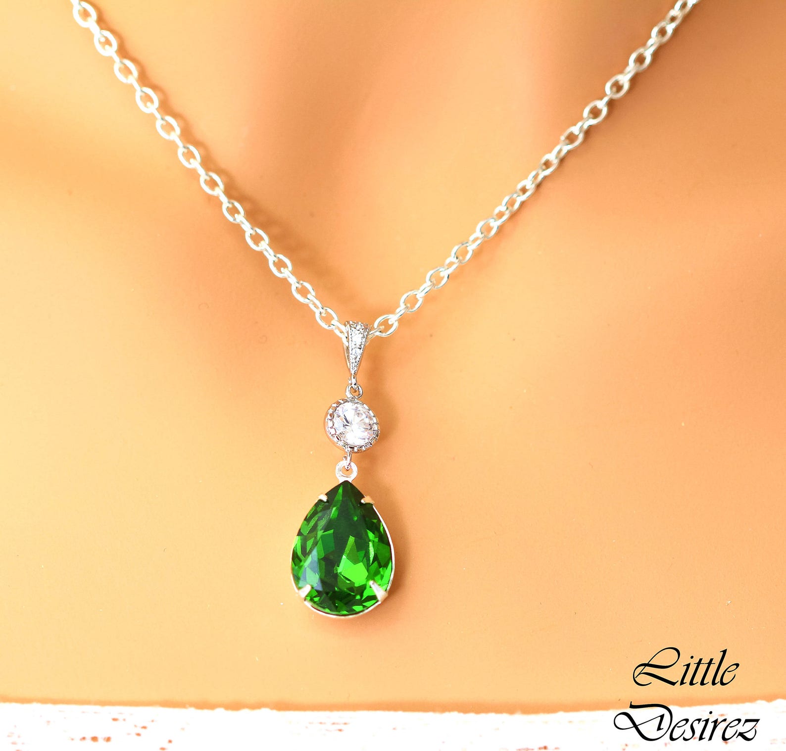 Green Necklace Shamrock Green Jewelry Bright Green Necklace - Etsy