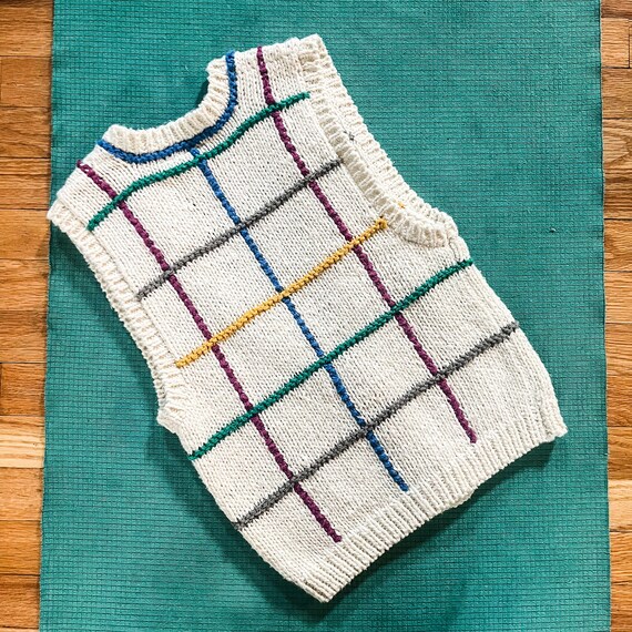 Small Vintage Sweater Vest with Checkered Pattern : L… - Gem