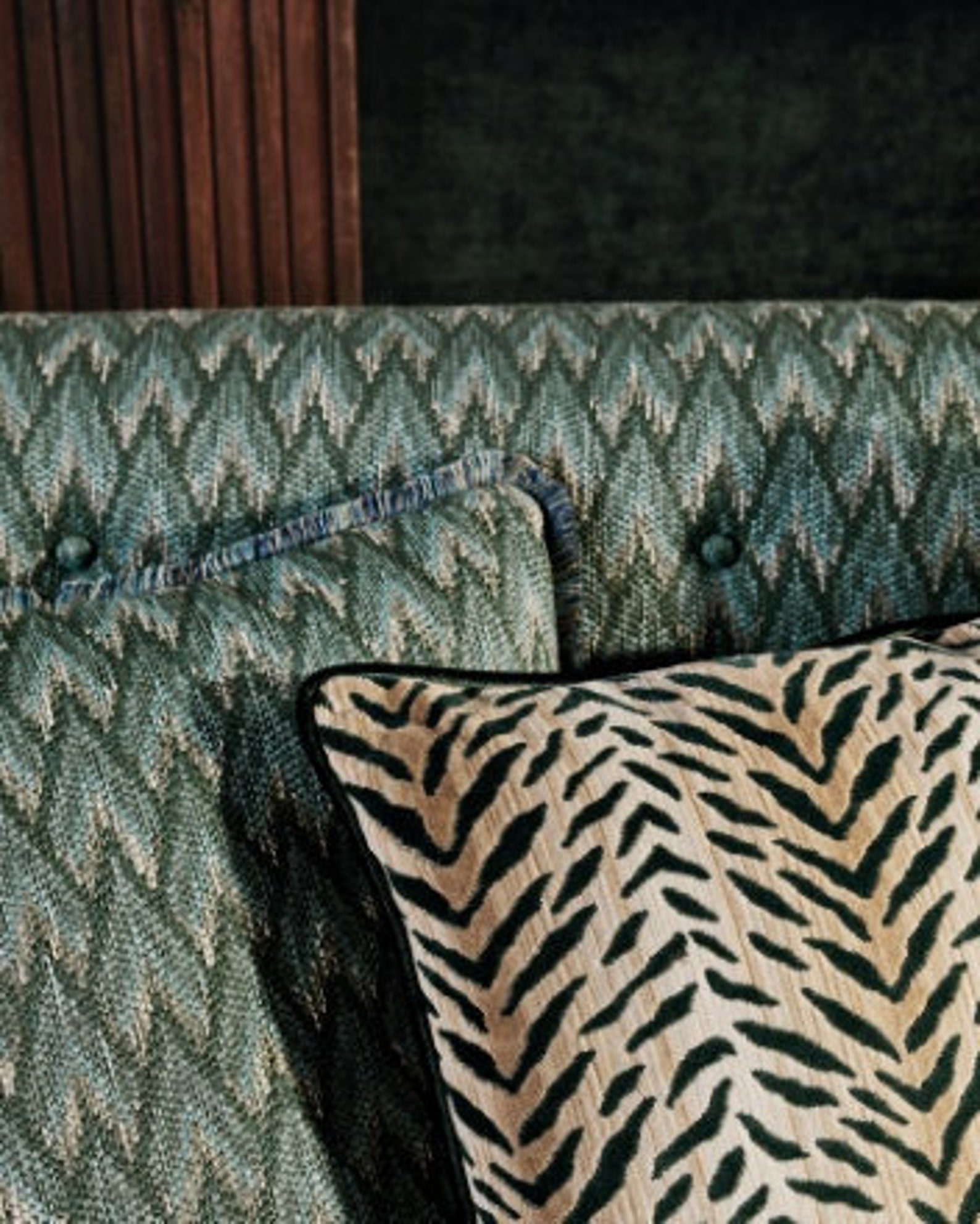 COLEFAX & FOWLER Zig Zag Flame Stitch Geometric Woven Upholstery Fabric ...
