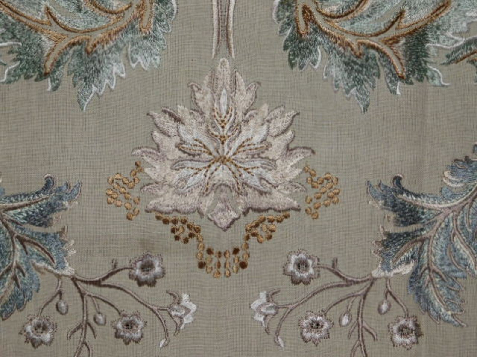COLEFAX & FOWLER Stunning Dianthus Embroidered Floral Fabric 10 Yards ...