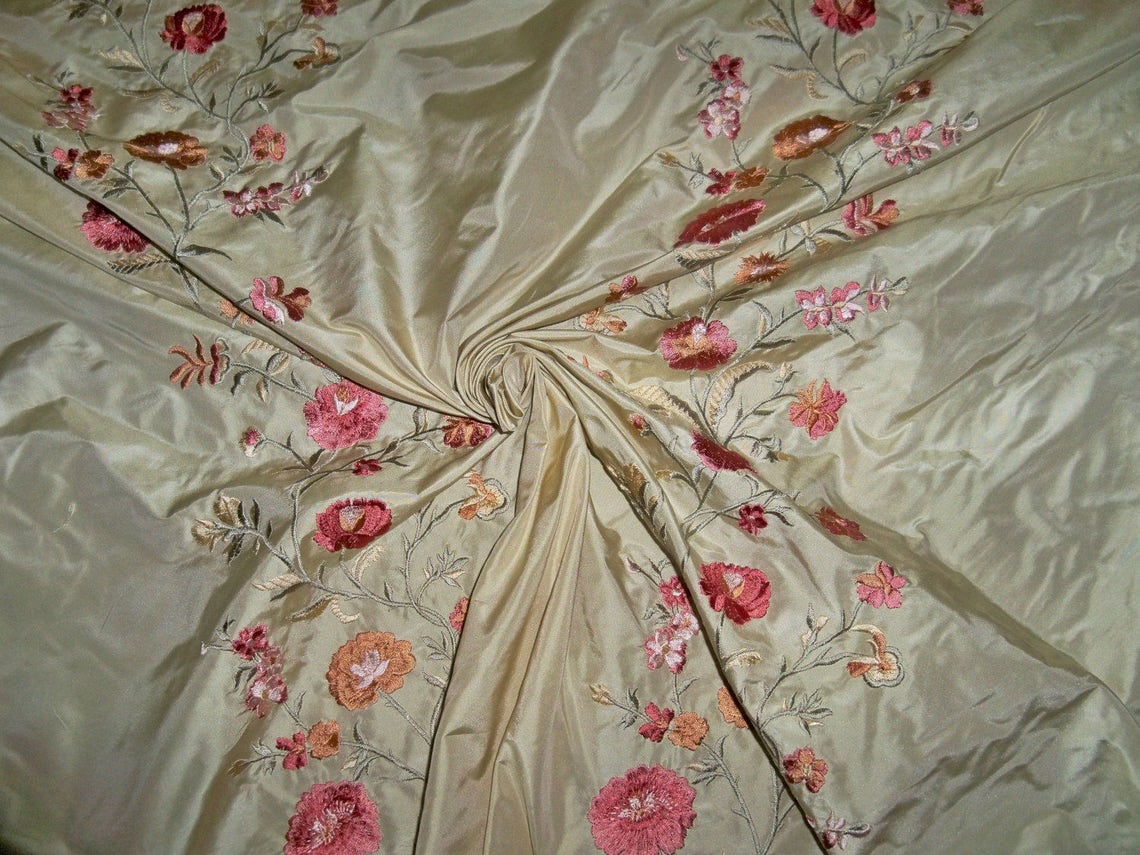 BEACON HILL RIMINI Embroidered Shabby Floral Silk Taffeta Fabric 10 ...