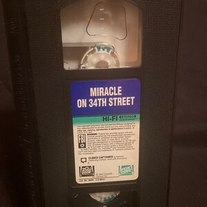 Vintage Christmas Movie miracle on 34th St Classic Christmas VHS Movie ...