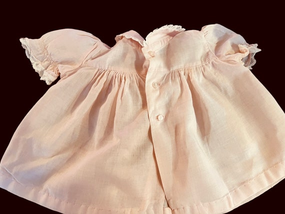 1960s Pink Frilly Ruffled Lace trimmed doll or preemi… - Gem
