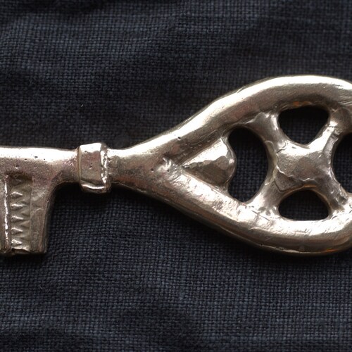 Bronze Rounded End Key - Etsy