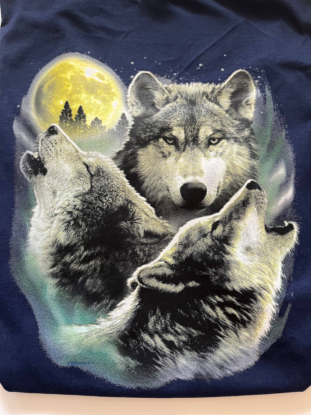 Wolf Pack T-shirt 3 Wolves T-shirt Realistic Wolves Shirt - Etsy