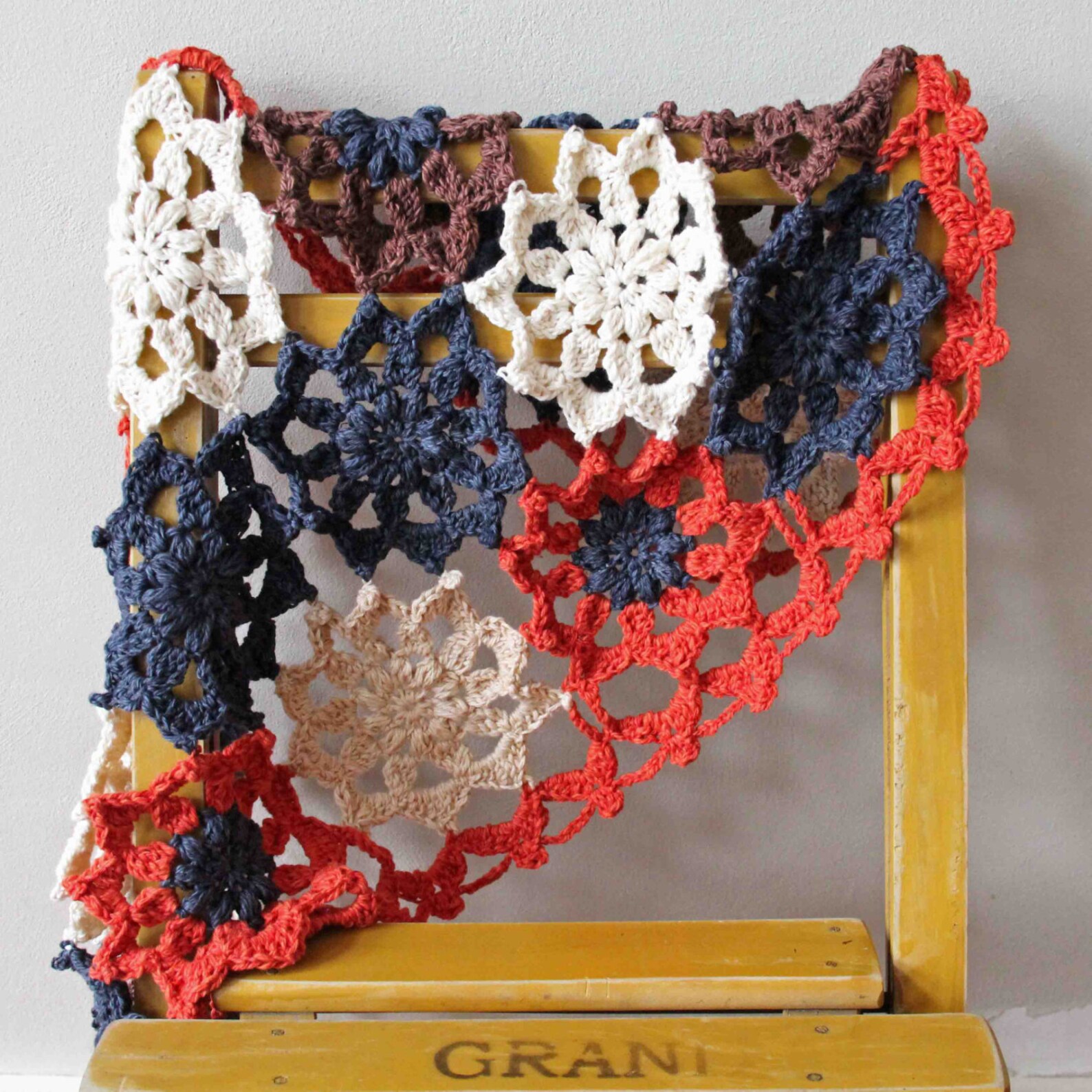 Crochet Pattern Flower Shawl - Etsy