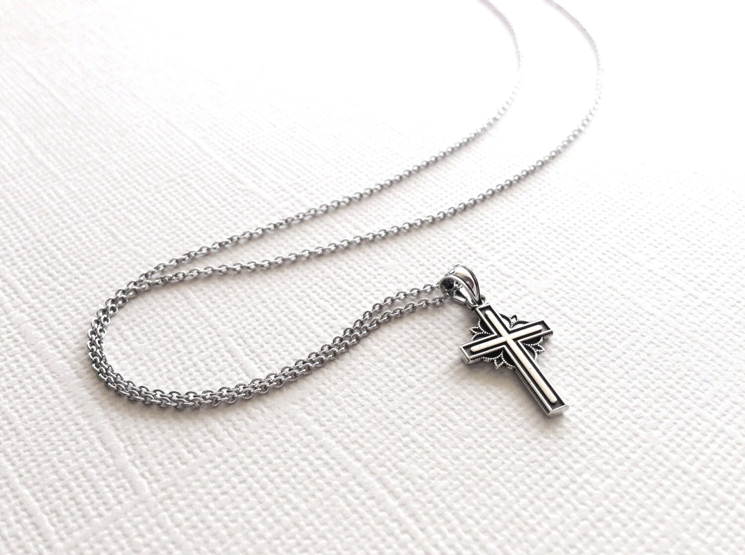 Collar de cruz en plata de ley joyería cruzada - Etsy España