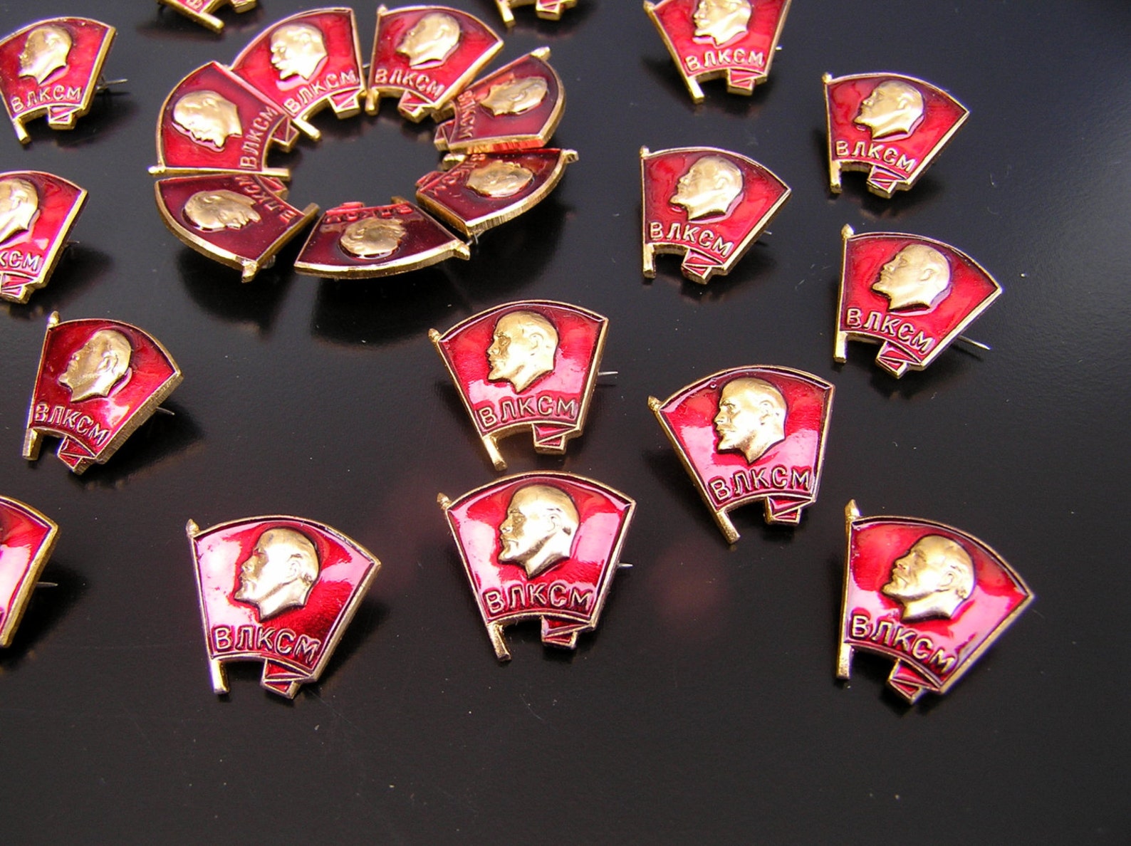 Soviet Komsomol Pin Communist Pin Soviet Propaganda Collectibles Pins ...