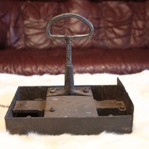 MASSIVE Antique Door Lock 11 Lbs HANDMADE Gate Lock Castle Lock Cellar ...
