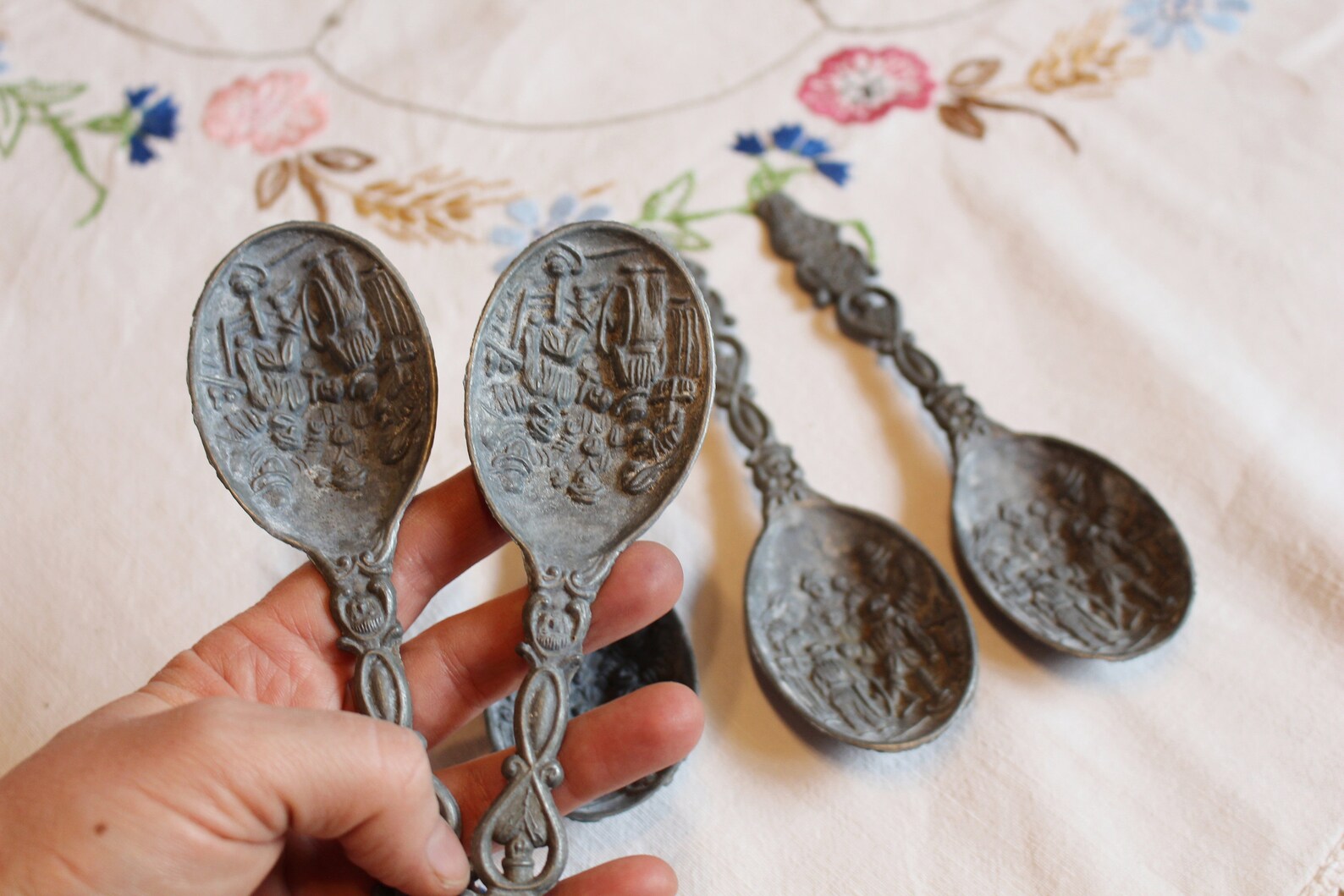Antique Pewter Spoons Vintage Tin Spoons Zinn Embossed Pewter - Etsy